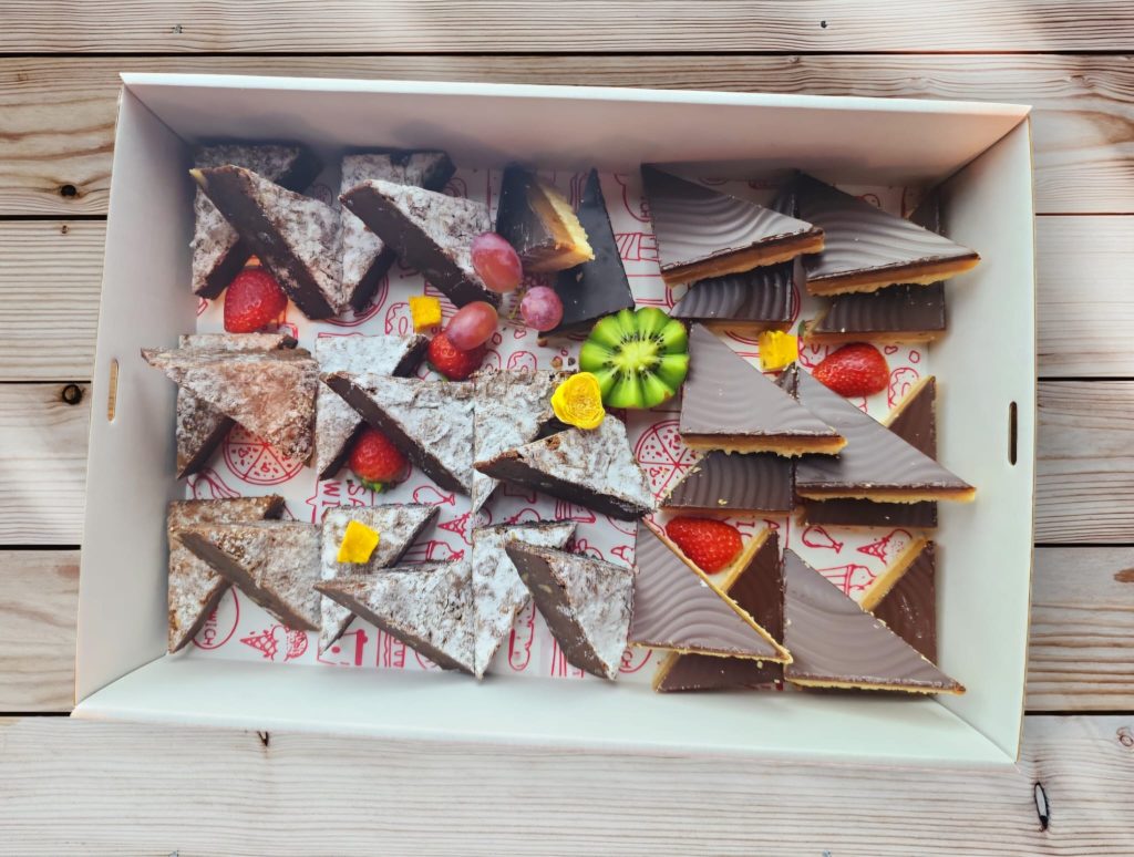 Double Chocolate Brownie & Caramel Bites | Sette Posta